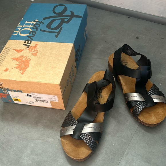 OTBT | Shoes | New Otbt Forever Jeanette Rich Silver And Black ...